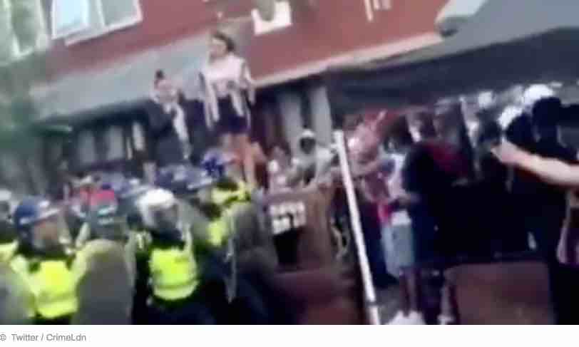 London riot police struggle to disperse ANOTHER ‘street party’ as crowd ...